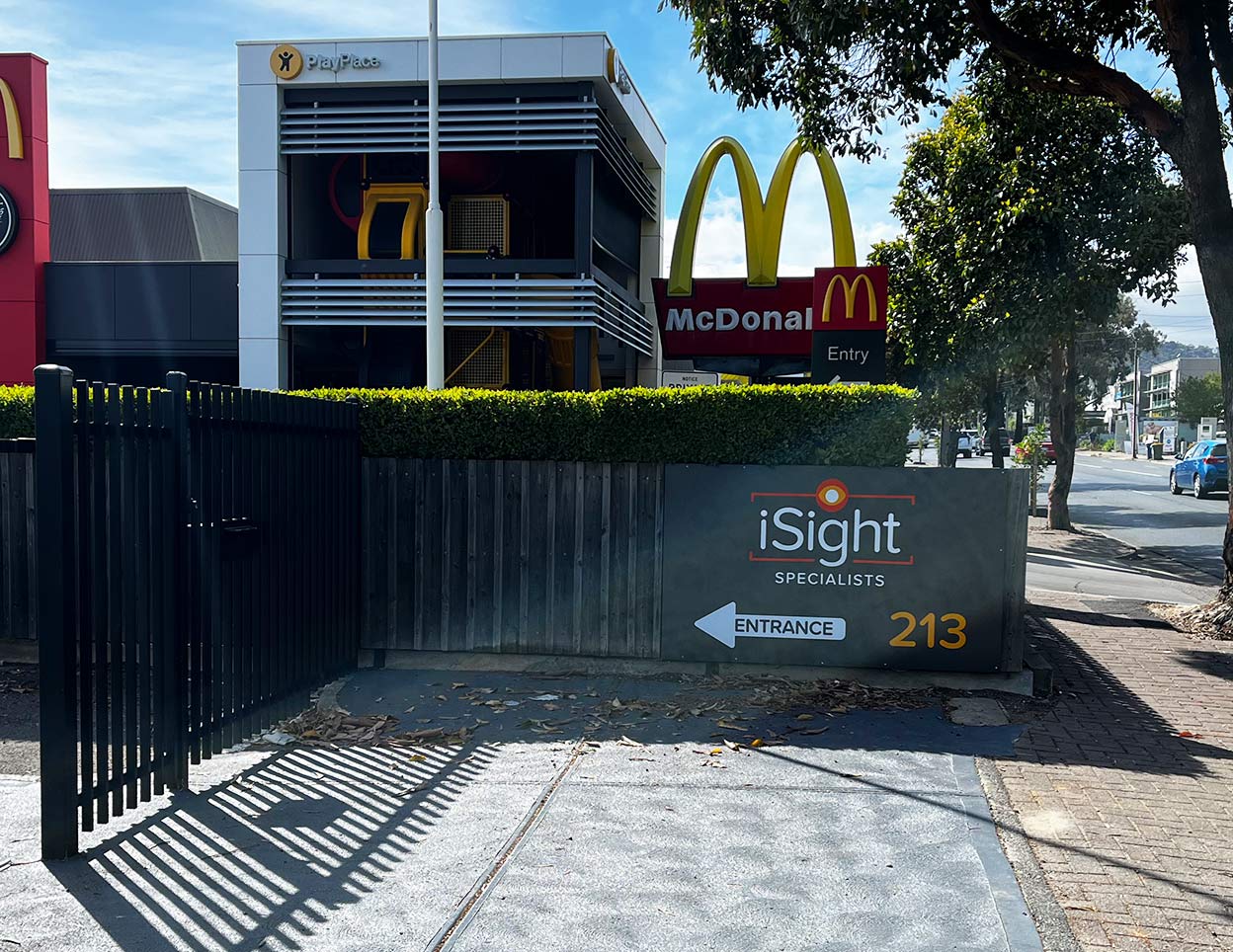 Exterior signage for iSight Specialists - Lyndon Advertising And Design